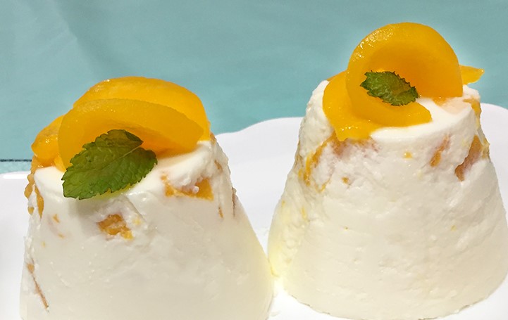 Flan frío de yogur y melocotón - Conservas El Escolar